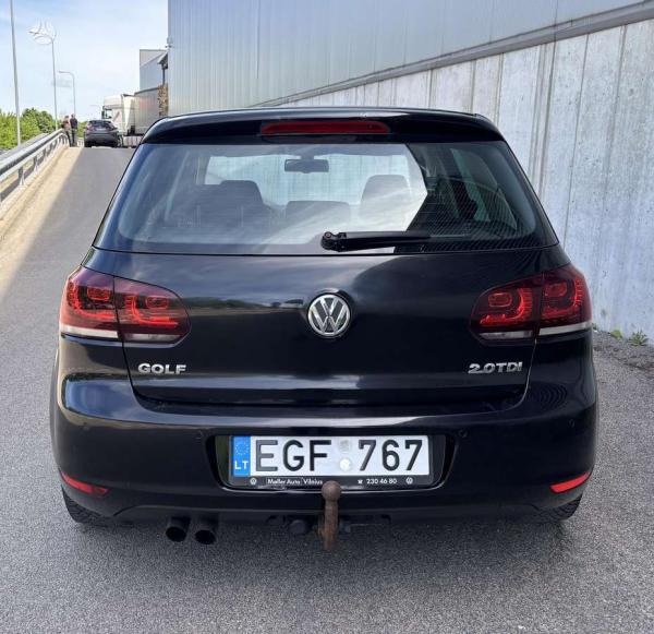 Melns Volkswagen Golf 2009 Viļņa, ar dzinēja tilpumu 1.97 L un nobraukumu 363 tūkst. km par 3650 €, foto 8 vietnē AUTOMOTO.COM.LV