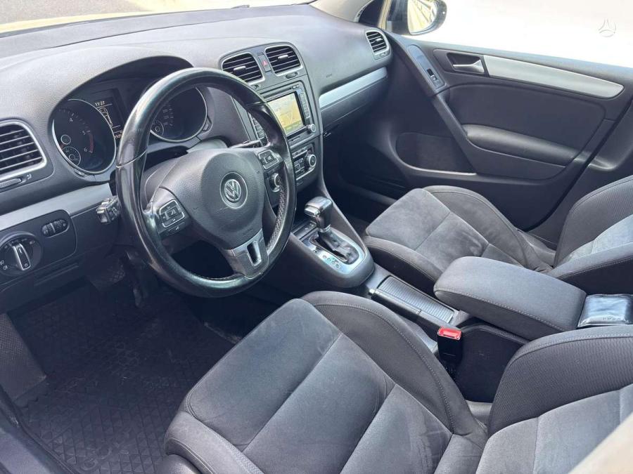 Melns Volkswagen Golf 2009 Viļņa, ar dzinēja tilpumu 1.97 L un nobraukumu 363 tūkst. km par 3650 €, foto 10 vietnē AUTOMOTO.COM.LV