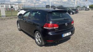 Melns Volkswagen Golf 2009 Marijampole, ar dzinēja tilpumu 2.00 L un nobraukumu 333 tūkst. km par 2990 €, foto 5 vietnē AUTOMOTO.COM.LV
