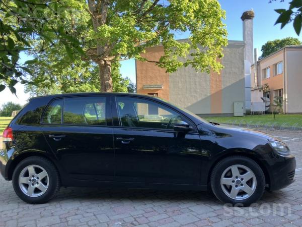 Black Volkswagen Golf 2009 in Jelgava, with an engine capacity of 1.40 L and mileage of 180 thousand km for 4990 €, photo 5 on AUTOMOTO.COM.LV