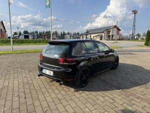 Melns Volkswagen Golf 2009 Tiri, ar dzinēja tilpumu 2.00 L un nobraukumu 238 tūkst. km par 8500 €, foto 5 vietnē AUTOMOTO.COM.LV