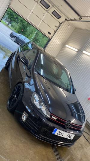 Melns Volkswagen Golf 2009 Tiri, ar dzinēja tilpumu 2.00 L un nobraukumu 238 tūkst. km par 8500 €, foto 8 vietnē AUTOMOTO.COM.LV
