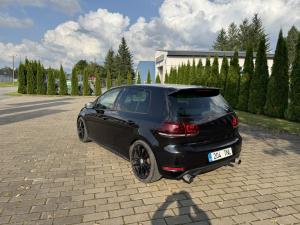 Melns Volkswagen Golf 2009 Tiri, ar dzinēja tilpumu 2.00 L un nobraukumu 238 tūkst. km par 8500 €, foto 10 vietnē AUTOMOTO.COM.LV