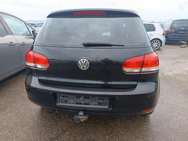 Melns Volkswagen Golf 2009 Marijampole, ar dzinēja tilpumu 1.97 L un nobraukumu 247 tūkst. km par 3499 €, foto 4 vietnē AUTOMOTO.COM.LV