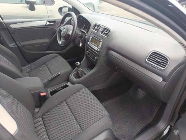 Melns Volkswagen Golf 2009 Marijampole, ar dzinēja tilpumu 1.97 L un nobraukumu 247 tūkst. km par 3499 €, foto 10 vietnē AUTOMOTO.COM.LV