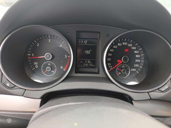 Melns Volkswagen Golf 2009 Marijampole, ar dzinēja tilpumu 1.97 L un nobraukumu 247 tūkst. km par 3499 €, foto 9 vietnē AUTOMOTO.COM.LV