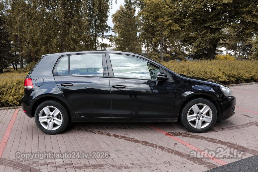 Melns Volkswagen Golf 2009 Tallina, ar dzinēja tilpumu 2.00 L un nobraukumu 325 tūkst. km par 3350 €, foto 5 vietnē AUTOMOTO.COM.LV