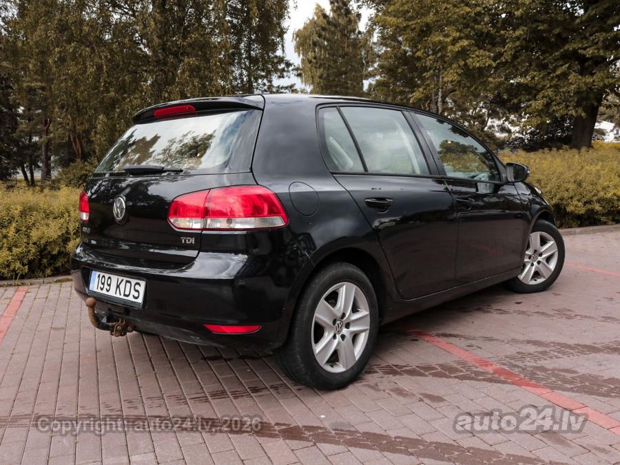 Melns Volkswagen Golf 2009 Tallina, ar dzinēja tilpumu 2.00 L un nobraukumu 325 tūkst. km par 3350 €, foto 9 vietnē AUTOMOTO.COM.LV