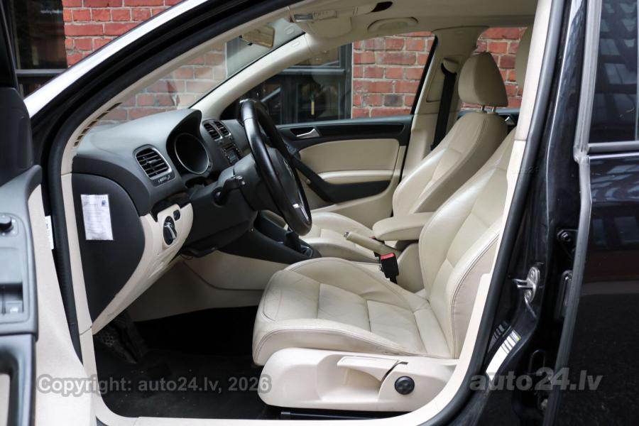 Melns Volkswagen Golf 2009 Tallina, ar dzinēja tilpumu 2.00 L un nobraukumu 325 tūkst. km par 3350 €, foto 12 vietnē AUTOMOTO.COM.LV