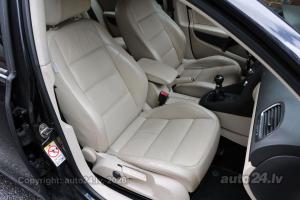 Melns Volkswagen Golf 2009 Tallina, ar dzinēja tilpumu 2.00 L un nobraukumu 325 tūkst. km par 3350 €, foto 17 vietnē AUTOMOTO.COM.LV