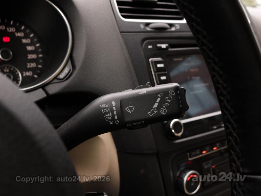 Melns Volkswagen Golf 2009 Tallina, ar dzinēja tilpumu 2.00 L un nobraukumu 325 tūkst. km par 3350 €, foto 25 vietnē AUTOMOTO.COM.LV