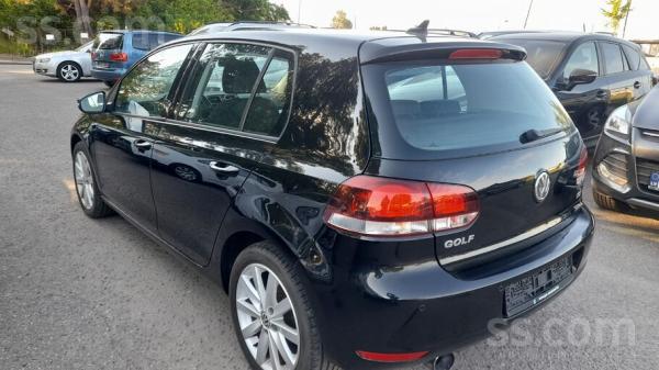 Black Volkswagen Golf 2009 in Riga, with an engine capacity of 1.60 L and mileage of 211 thousand km for 5500 €, photo 5 on AUTOMOTO.COM.LV