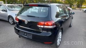 Black Volkswagen Golf 2009 in Riga, with an engine capacity of 1.60 L and mileage of 211 thousand km for 5500 €, photo 9 on AUTOMOTO.COM.LV