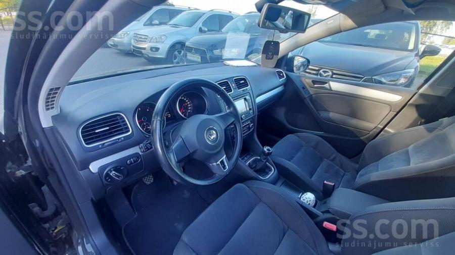 Black Volkswagen Golf 2009 in Riga, with an engine capacity of 1.60 L and mileage of 211 thousand km for 5500 €, photo 14 on AUTOMOTO.COM.LV