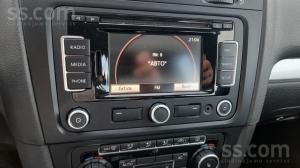 Black Volkswagen Golf 2009 in Riga, with an engine capacity of 1.60 L and mileage of 211 thousand km for 5500 €, photo 17 on AUTOMOTO.COM.LV