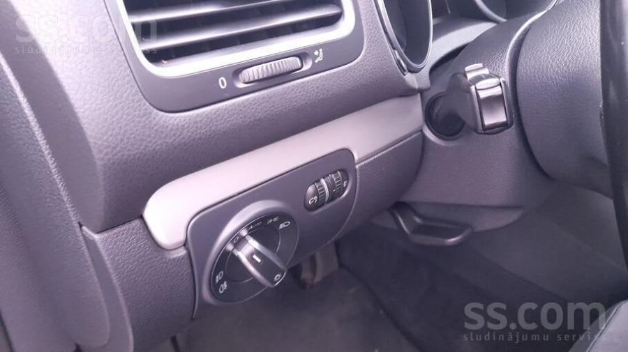 Black Volkswagen Golf 2009 in Riga, with an engine capacity of 1.60 L and mileage of 211 thousand km for 5500 €, photo 32 on AUTOMOTO.COM.LV