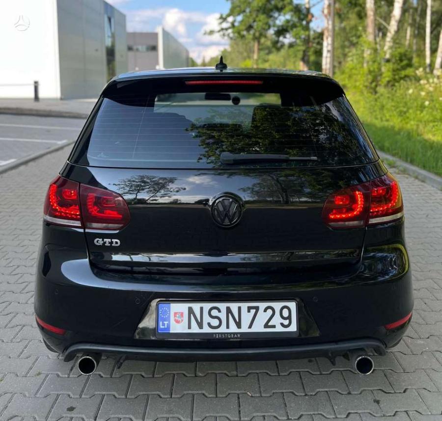 Black Volkswagen Golf 2009 in Kaunas, with an engine capacity of 1.97 L and mileage of 280 thousand km for 5650 €, photo 9 on AUTOMOTO.COM.LV