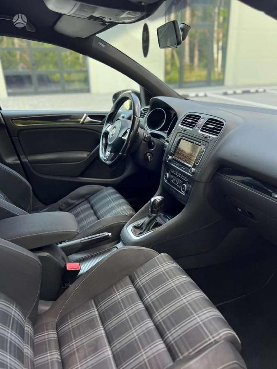 Black Volkswagen Golf 2009 in Kaunas, with an engine capacity of 1.97 L and mileage of 280 thousand km for 5650 €, photo 11 on AUTOMOTO.COM.LV
