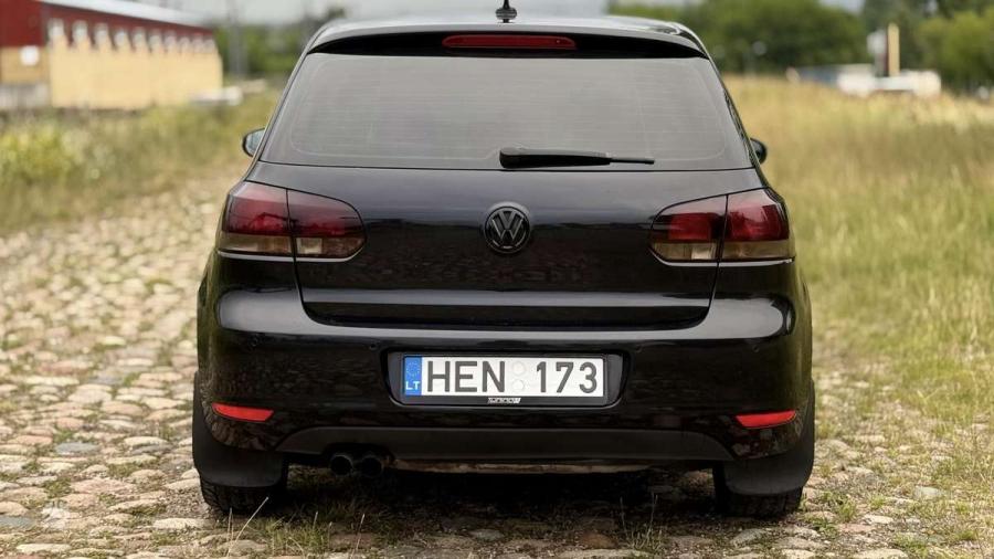 Black Volkswagen Golf 2009 in Vilnius, with an engine capacity of 1.97 L and mileage of 325 thousand km for 3000 €, photo 7 on AUTOMOTO.COM.LV