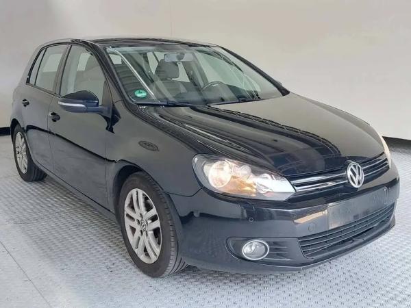 Melns Volkswagen Golf 2009 Limbaži, ar dzinēja tilpumu 2.00 L un nobraukumu 253 tūkst. km par 4950 €, foto 3 vietnē AUTOMOTO.COM.LV