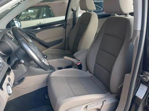Melns Volkswagen Golf 2009 Limbaži, ar dzinēja tilpumu 2.00 L un nobraukumu 253 tūkst. km par 4950 €, foto 9 vietnē AUTOMOTO.COM.LV