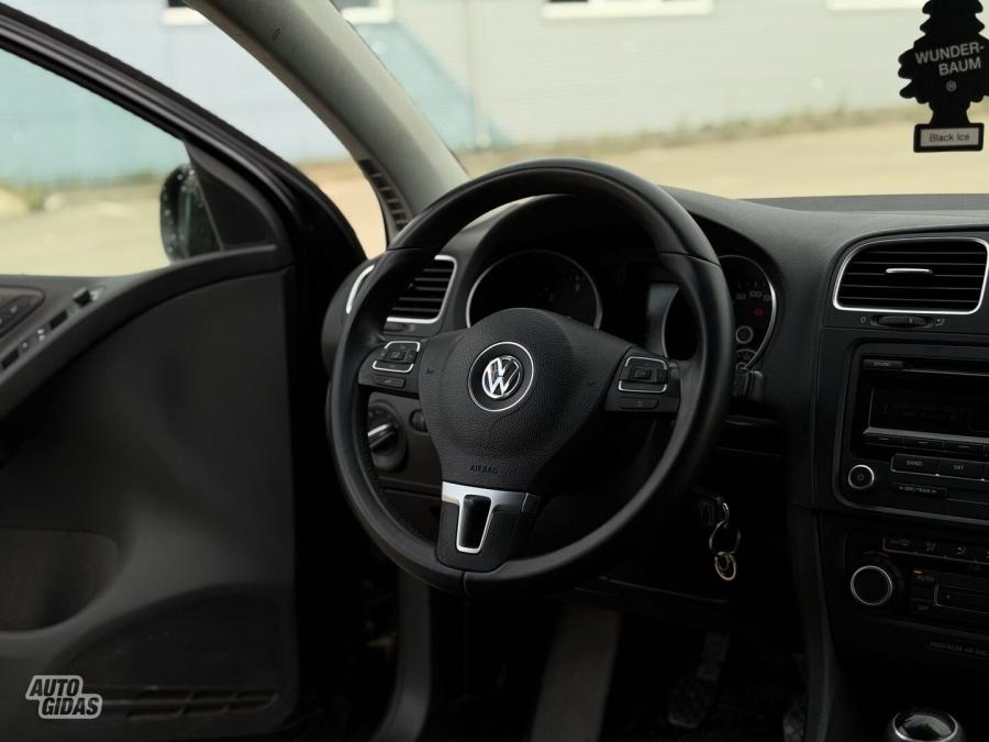 Melns Volkswagen Golf 2009 Šauļi, ar dzinēja tilpumu 2.00 L un nobraukumu 201 tūkst. km par 2250 €, foto 13 vietnē AUTOMOTO.COM.LV