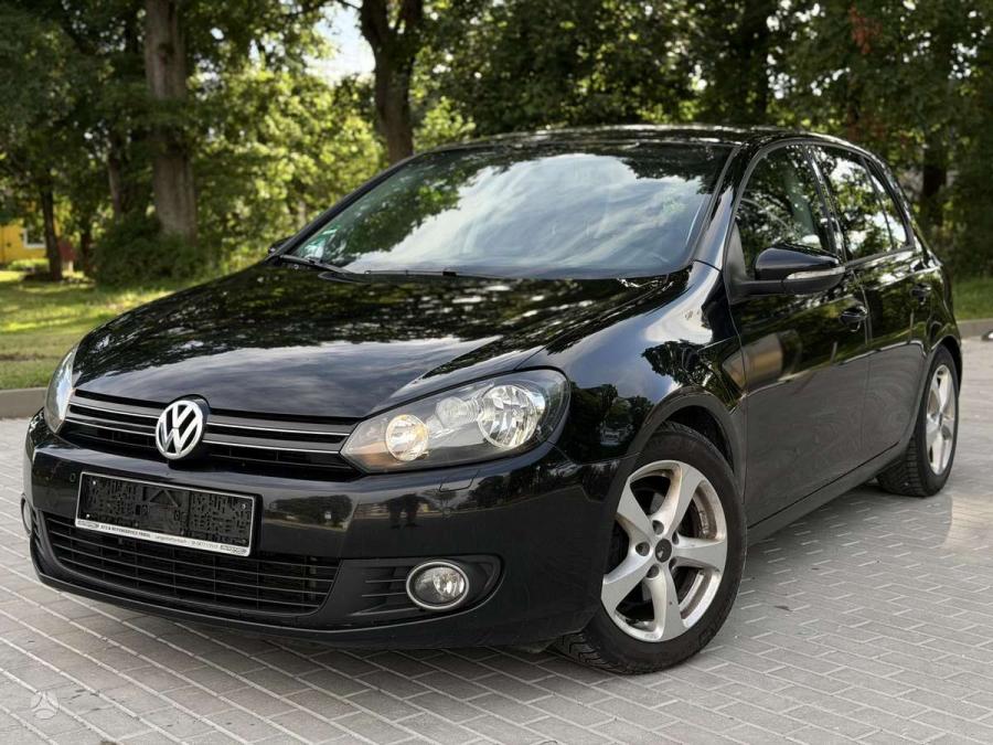Black Volkswagen Golf 2009 in Rokiskis, with an engine capacity of 1.97 L and mileage of 295 thousand km for 2750 €, photo 1 on AUTOMOTO.COM.LV