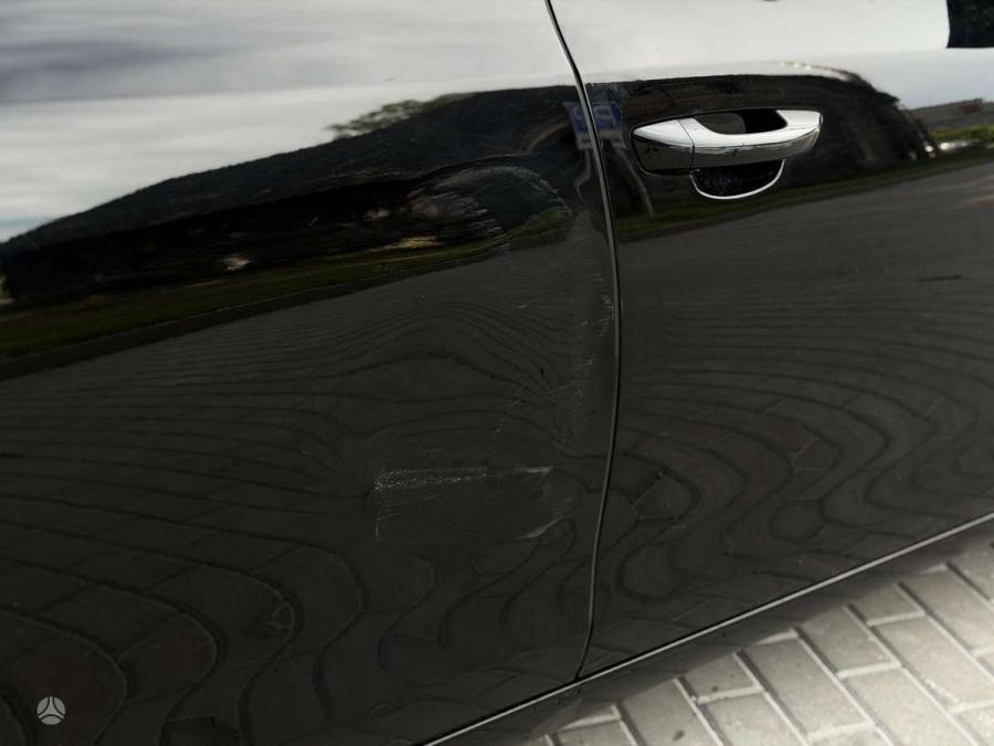 Black Volkswagen Golf 2009 in Rokiskis, with an engine capacity of 1.97 L and mileage of 295 thousand km for 2750 €, photo 19 on AUTOMOTO.COM.LV
