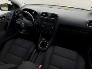 Black Volkswagen Golf 2009 in Rokiskis, with an engine capacity of 1.97 L and mileage of 295 thousand km for 2750 €, photo 20 on AUTOMOTO.COM.LV