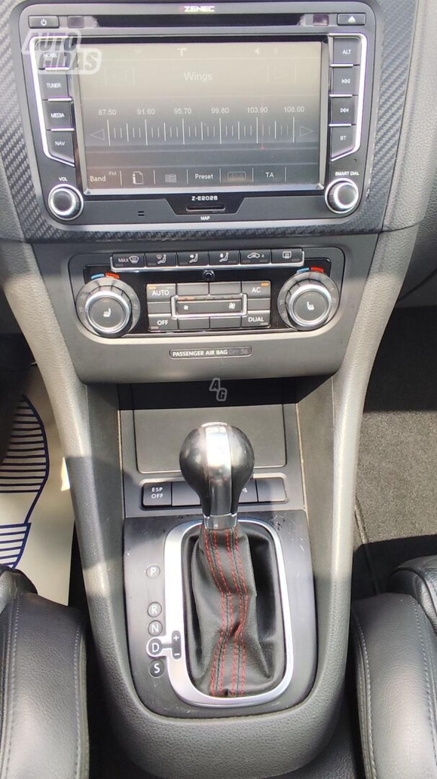 Melns Volkswagen Golf 2009 Ramučiai, ar dzinēja tilpumu 2.00 L un nobraukumu 199 tūkst. km par 7950 €, foto 15 vietnē AUTOMOTO.COM.LV