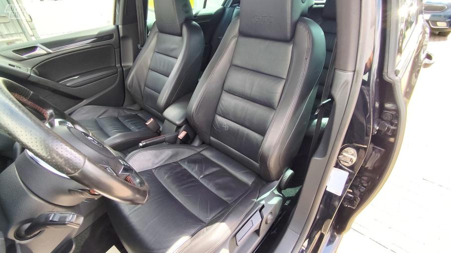 Melns Volkswagen Golf 2009 Ramučiai, ar dzinēja tilpumu 2.00 L un nobraukumu 199 tūkst. km par 7950 €, foto 17 vietnē AUTOMOTO.COM.LV