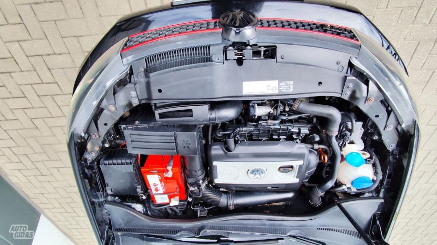 Melns Volkswagen Golf 2009 Ramučiai, ar dzinēja tilpumu 2.00 L un nobraukumu 199 tūkst. km par 7950 €, foto 20 vietnē AUTOMOTO.COM.LV