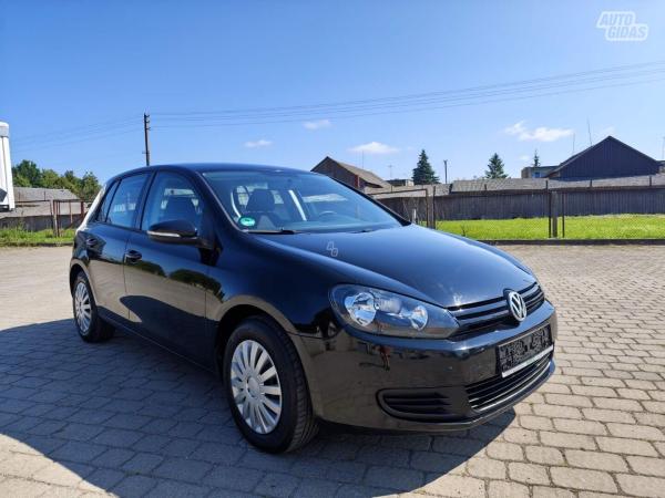 Melns Volkswagen Golf 2009 Marijampole, ar dzinēja tilpumu 1.60 L un nobraukumu 210 tūkst. km par 3650 €, foto 2 vietnē AUTOMOTO.COM.LV