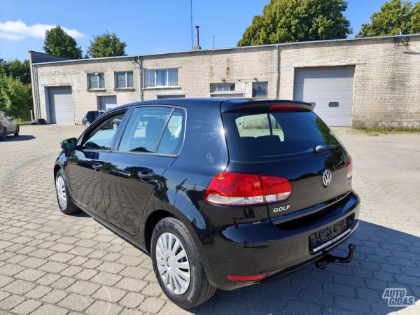 Melns Volkswagen Golf 2009 Marijampole, ar dzinēja tilpumu 1.60 L un nobraukumu 210 tūkst. km par 3650 €, foto 4 vietnē AUTOMOTO.COM.LV