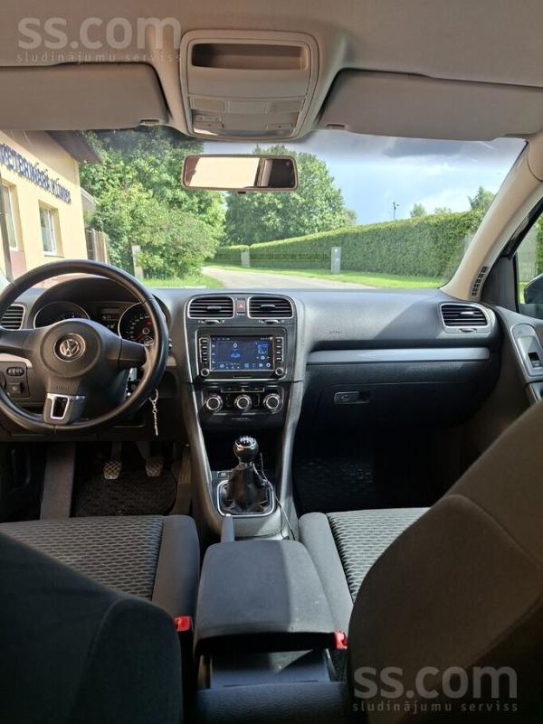 Melns Volkswagen Golf 2009 Rīga, ar dzinēja tilpumu 1.60 L un nobraukumu 377 tūkst. km par 2250 €, foto 9 vietnē AUTOMOTO.COM.LV