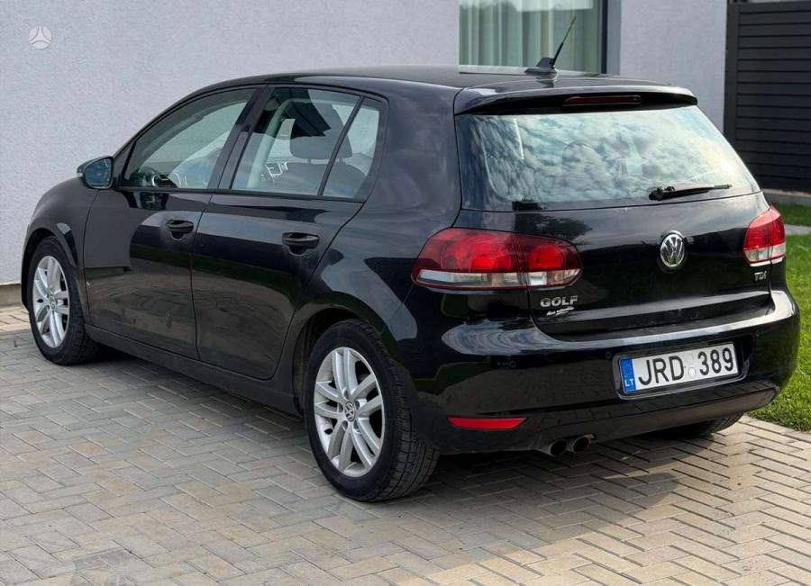 Black Volkswagen Golf 2009 in Kaunas, with an engine capacity of 1.97 L and mileage of 313 thousand km for 3200 €, photo 5 on AUTOMOTO.COM.LV