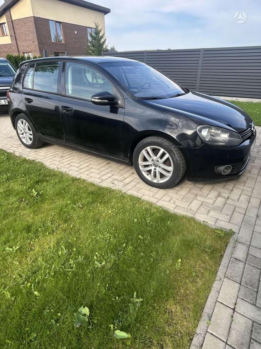 Black Volkswagen Golf 2009 in Kaunas, with an engine capacity of 1.97 L and mileage of 313 thousand km for 3200 €, photo 8 on AUTOMOTO.COM.LV