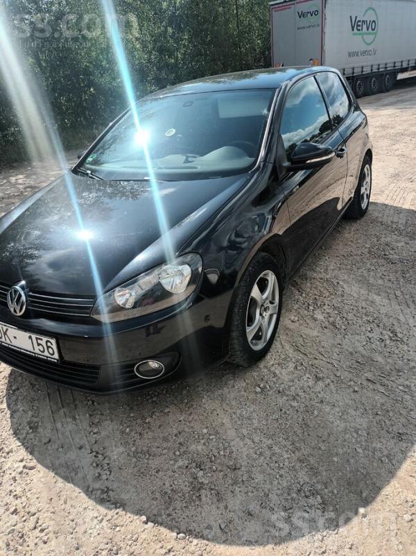Black Volkswagen Golf 2009 in Riga, with an engine capacity of 1.40 L and mileage of 297 thousand km for 5550 €, photo 2 on AUTOMOTO.COM.LV