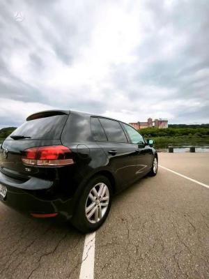Black Volkswagen Golf 2009 in Kaunas, with an engine capacity of 1.39 L and mileage of 187 thousand km for 4600 €, photo 7 on AUTOMOTO.COM.LV
