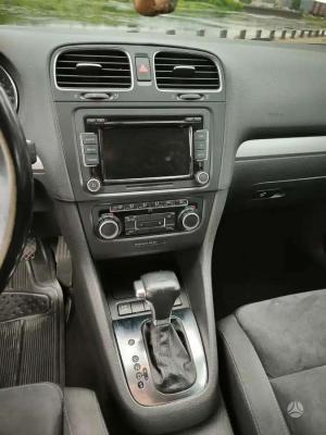 Black Volkswagen Golf 2009 in Kaunas, with an engine capacity of 1.39 L and mileage of 187 thousand km for 4600 €, photo 11 on AUTOMOTO.COM.LV
