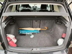 Black Volkswagen Golf 2009 in Kaunas, with an engine capacity of 1.39 L and mileage of 187 thousand km for 4600 €, photo 12 on AUTOMOTO.COM.LV