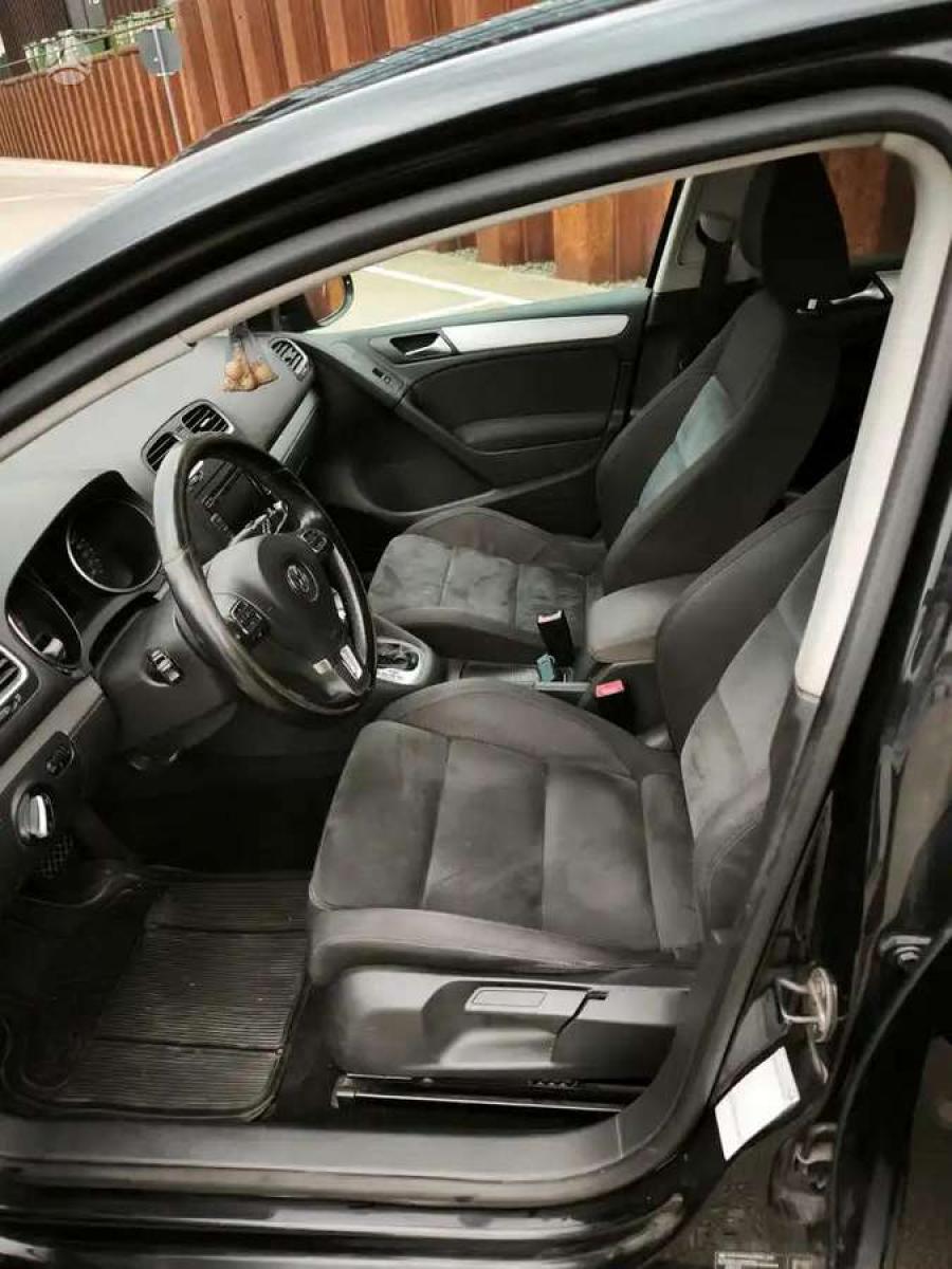 Black Volkswagen Golf 2009 in Kaunas, with an engine capacity of 1.39 L and mileage of 187 thousand km for 4600 €, photo 14 on AUTOMOTO.COM.LV