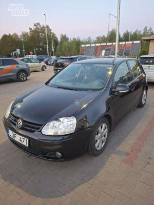 Черный Фольксваген Гольф 2009 в Вильнюс, объемом двигателя 1.90 л и пробегом 299 тыс. км за 1500 €, фото  на AUTOMOTO.COM.LV