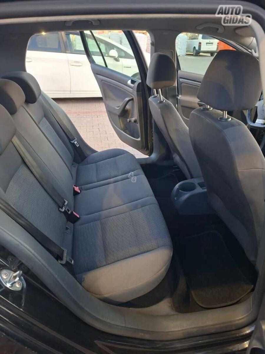 Melns Volkswagen Golf 2009 Viļņa, ar dzinēja tilpumu 1.90 L un nobraukumu 299 tūkst. km par 1500 €, foto 13 vietnē AUTOMOTO.COM.LV