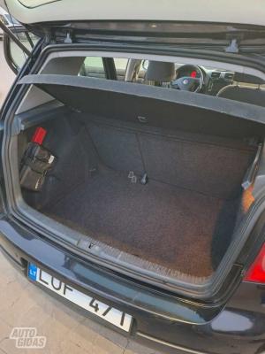 Melns Volkswagen Golf 2009 Viļņa, ar dzinēja tilpumu 1.90 L un nobraukumu 299 tūkst. km par 1500 €, foto 15 vietnē AUTOMOTO.COM.LV