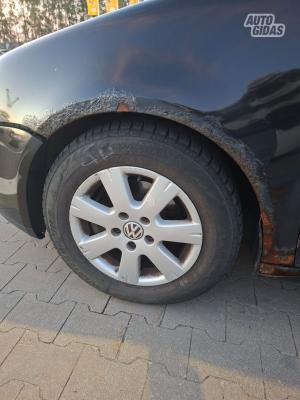 Melns Volkswagen Golf 2009 Viļņa, ar dzinēja tilpumu 1.90 L un nobraukumu 299 tūkst. km par 1500 €, foto 18 vietnē AUTOMOTO.COM.LV