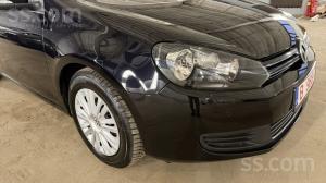 Volkswagen Golf 2009 in Riga on AUTOMOTO.COM.LV Black Volkswagen Golf 2009 in Riga, with an engine capacity of 1.60 L and mileage of 205 thousand km for 5400 €, photo 1 on AUTOMOTO.COM.LV