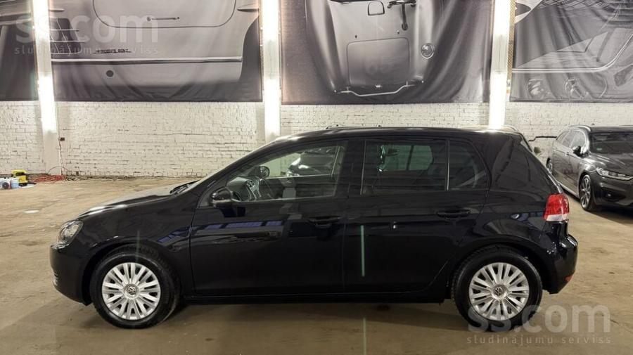 Black Volkswagen Golf 2009 in Riga, with an engine capacity of 1.60 L and mileage of 205 thousand km for 5400 €, photo 18 on AUTOMOTO.COM.LV