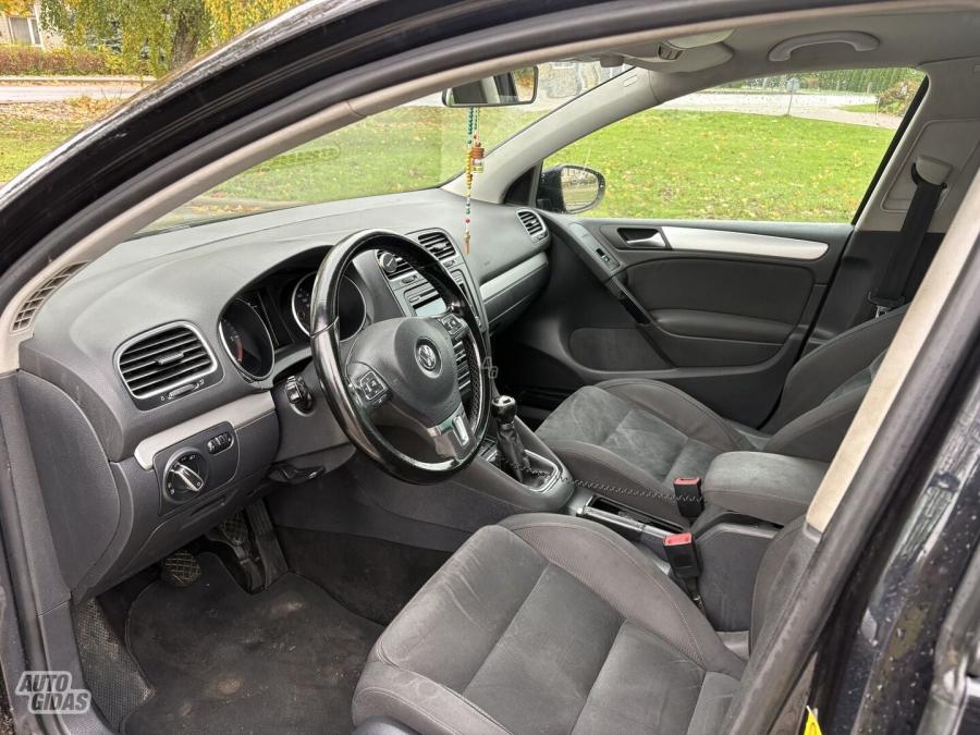 Melns Volkswagen Golf 2009 Kauņa, ar dzinēja tilpumu 2.00 L un nobraukumu 352 tūkst. km par 2600 €, foto 5 vietnē AUTOMOTO.COM.LV