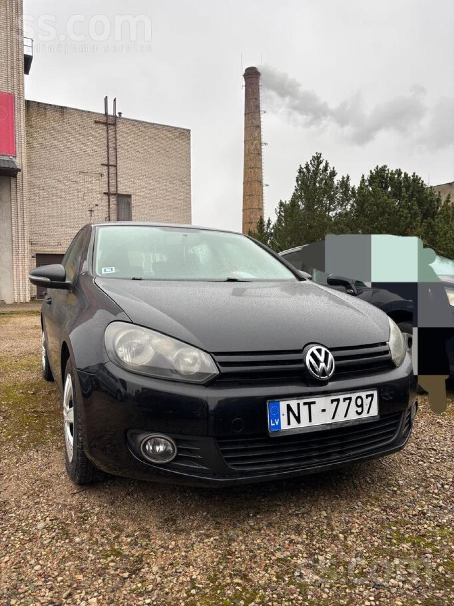 Black Volkswagen Golf 2010 in Tukums, with an engine capacity of 1.40 L and mileage of 196 thousand km for 2100 €, photo 2 on AUTOMOTO.COM.LV